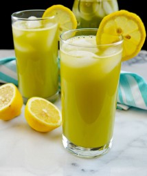 Middle Eastern Mint Lemonade (Limonana)